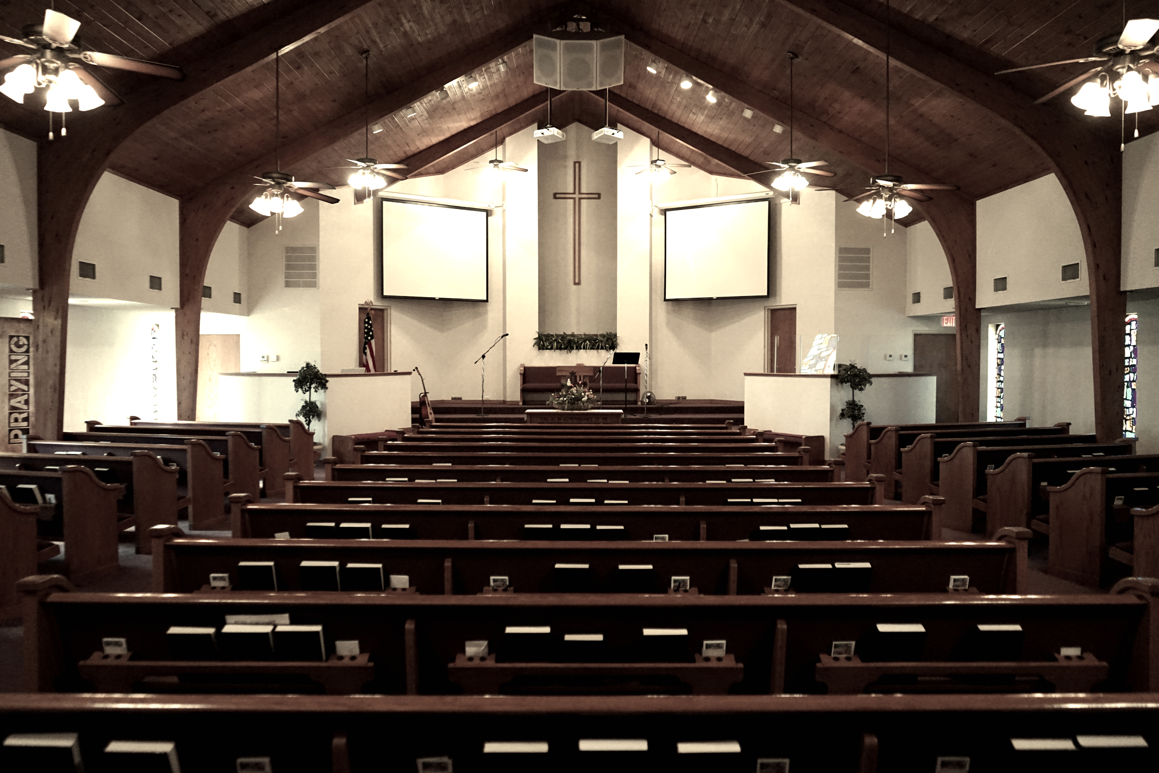 Old school look church – Hagerman Baptist Church